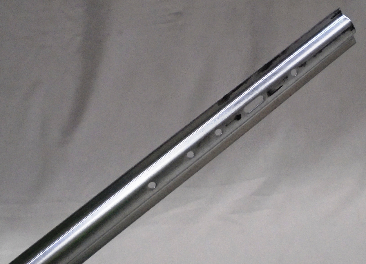 Certainteed Foundation Form-A-Drain Metal Grade Stake, 18" L, Box of ...