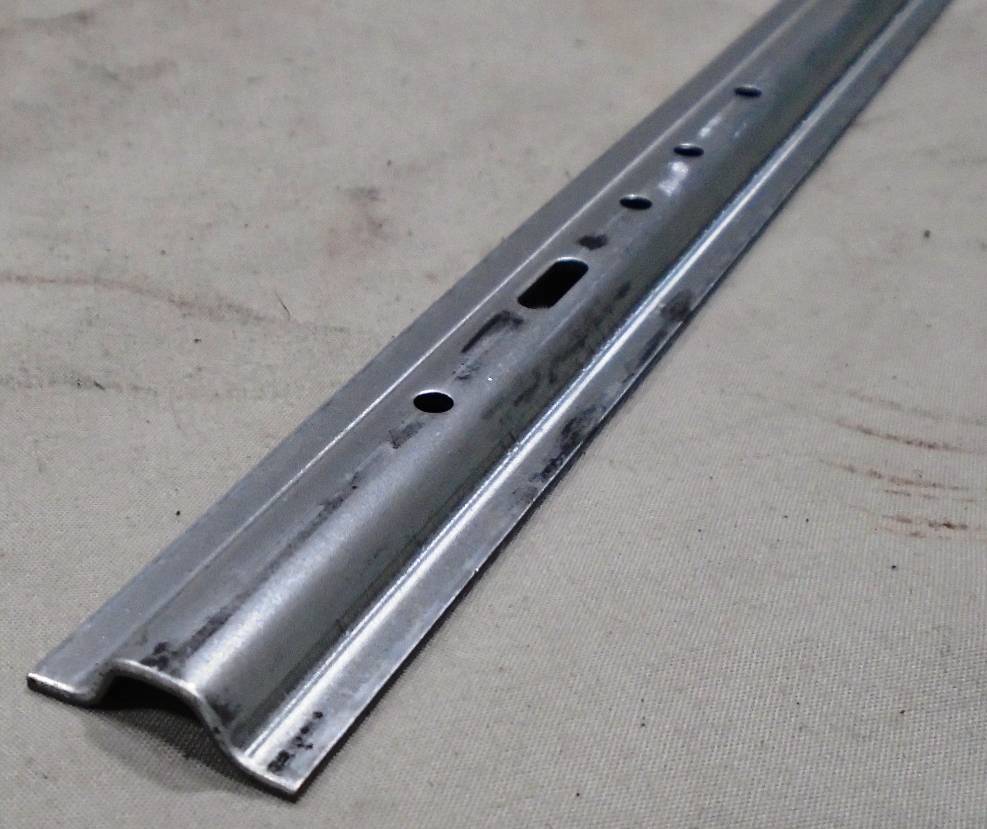 Certainteed Foundation Form-A-Drain Metal Grade Stake, 18" L, Box of ...