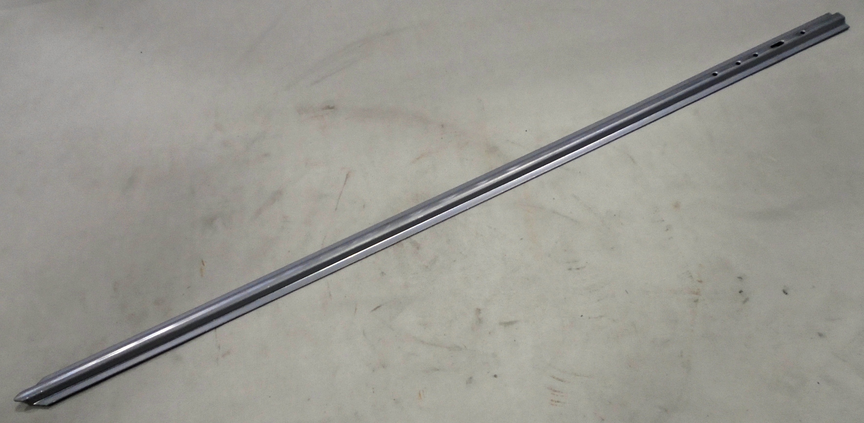 Certainteed Foundation Form-A-Drain Metal Grade Stake, 30" L, Box of ...