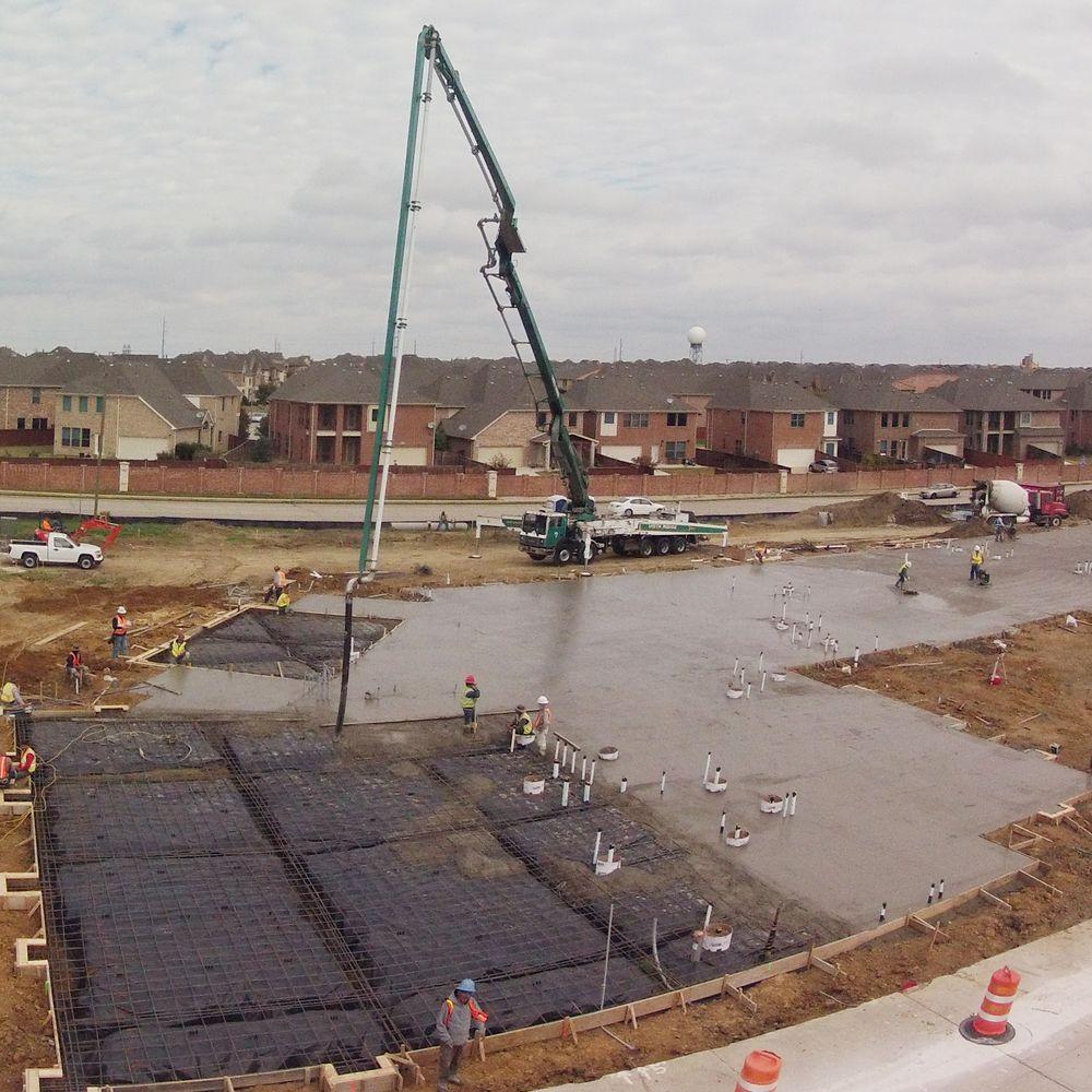 Poly-America Husky Polyfilm, 40' x 100' Roll, 6 Mil Thick, in Black ...